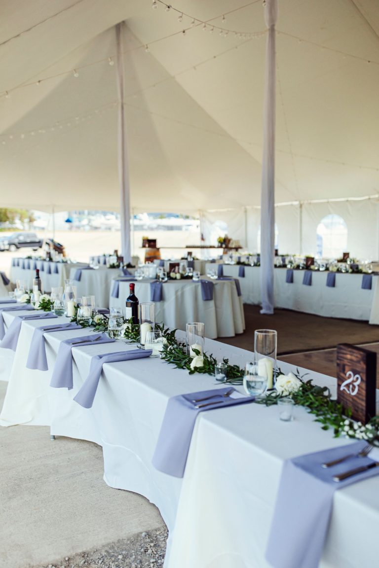 Your Guide To Banquet Table Sizes And Linens | Emerald Engagements